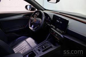 Zils Cupra Formentor 2023 Rīga, ar dzinēja tilpumu 2.50 L un nobraukumu 31 tūkst. km par 41500 €, foto 21 vietnē AUTOMOTO.COM.LV