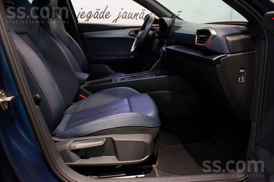 Zils Cupra Formentor 2023 Rīga, ar dzinēja tilpumu 2.50 L un nobraukumu 31 tūkst. km par 41500 €, foto 22 vietnē AUTOMOTO.COM.LV