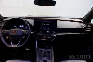 Zils Cupra Formentor 2023 Rīga, ar dzinēja tilpumu 2.50 L un nobraukumu 31 tūkst. km par 41500 €, foto 29 vietnē AUTOMOTO.COM.LV