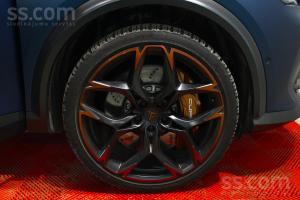 Zils Cupra Formentor 2023 Rīga, ar dzinēja tilpumu 2.50 L un nobraukumu 31 tūkst. km par 41500 €, foto 36 vietnē AUTOMOTO.COM.LV