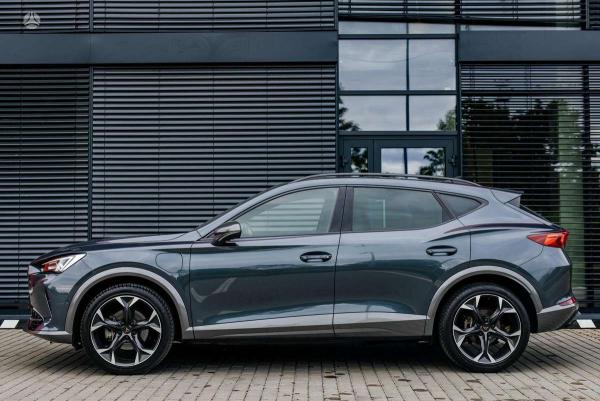 Zils Cupra Formentor 2023 Plungė, ar dzinēja tilpumu 1.40 L un nobraukumu 42 tūkst. km par 25900 €, foto 2 vietnē AUTOMOTO.COM.LV