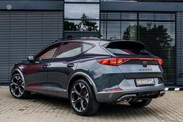 Zils Cupra Formentor 2023 Plungė, ar dzinēja tilpumu 1.40 L un nobraukumu 42 tūkst. km par 25900 €, foto 3 vietnē AUTOMOTO.COM.LV
