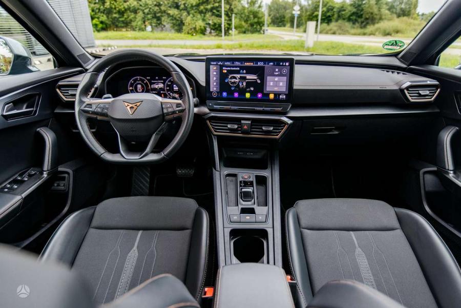 Blue Cupra Formentor 2023 in Plunge, with an engine capacity of 1.40 L and mileage of 42 thousand km for 25900 €, photo 16 on AUTOMOTO.COM.LV