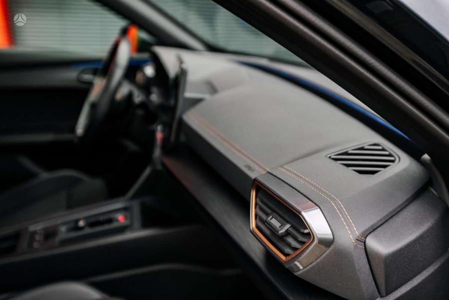 Blue Cupra Formentor 2023 in Plunge, with an engine capacity of 1.40 L and mileage of 42 thousand km for 25900 €, photo 22 on AUTOMOTO.COM.LV