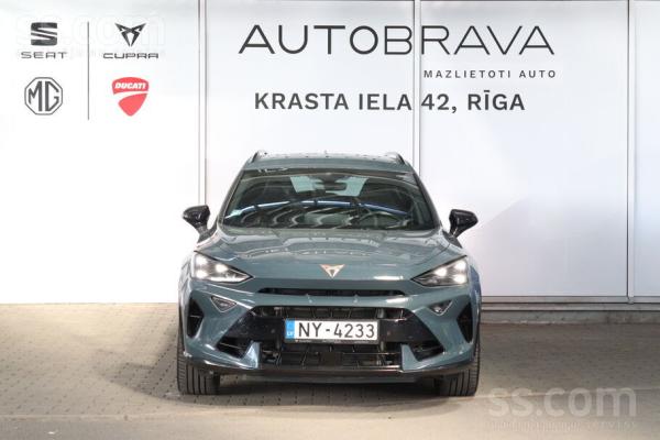 Синий Cupra Formentor 2024 в Рига, объемом двигателя 2.00 л и пробегом 20 тыс. км за 33990 €, фото 2 на AUTOMOTO.COM.LV