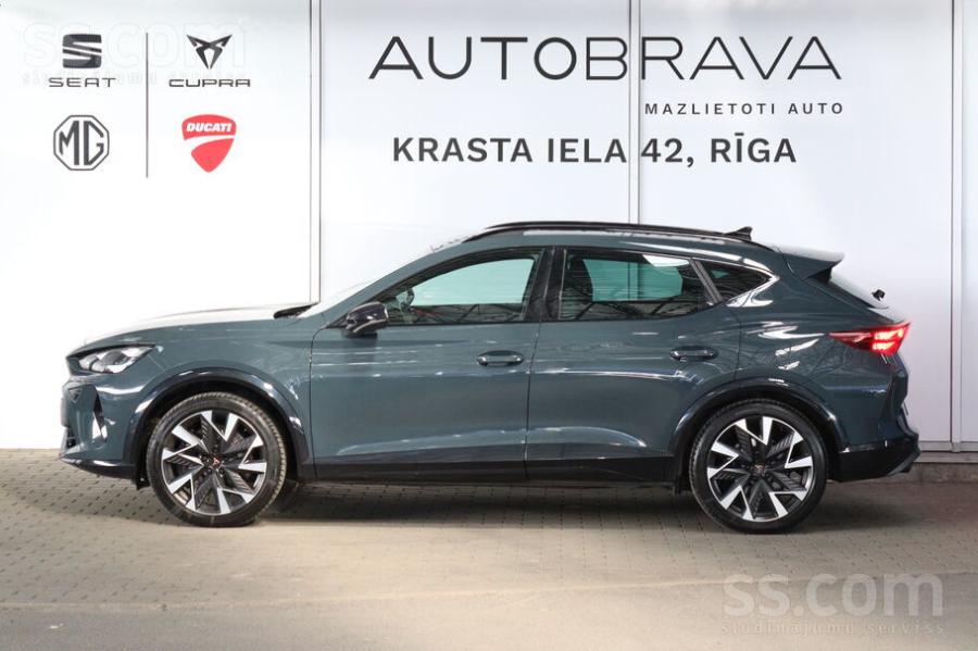 Синий Cupra Formentor 2024 в Рига, объемом двигателя 2.00 л и пробегом 20 тыс. км за 33990 €, фото 5 на AUTOMOTO.COM.LV