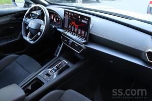 Синий Cupra Formentor 2024 в Рига, объемом двигателя 2.00 л и пробегом 20 тыс. км за 33990 €, фото 31 на AUTOMOTO.COM.LV