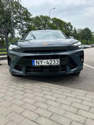 Zils Cupra Formentor 2024 Ogre, ar dzinēja tilpumu 2.00 L un nobraukumu 21 tūkst. km par 33990 €, foto 4 vietnē AUTOMOTO.COM.LV
