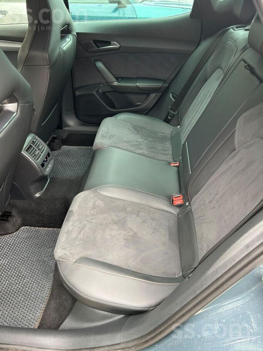 Zils Cupra Formentor 2024 Ogre, ar dzinēja tilpumu 2.00 L un nobraukumu 21 tūkst. km par 33990 €, foto 12 vietnē AUTOMOTO.COM.LV