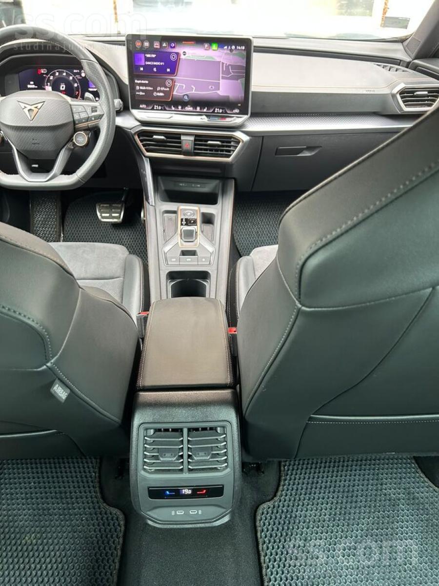 Zils Cupra Formentor 2024 Ogre, ar dzinēja tilpumu 2.00 L un nobraukumu 21 tūkst. km par 33990 €, foto 14 vietnē AUTOMOTO.COM.LV
