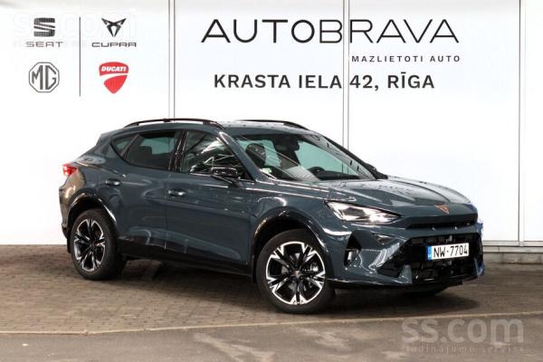 Синий Cupra Formentor 2024 в Рига, объемом двигателя 1.50 л и пробегом 29 тыс. км за 26990 €, фото 3 на AUTOMOTO.COM.LV