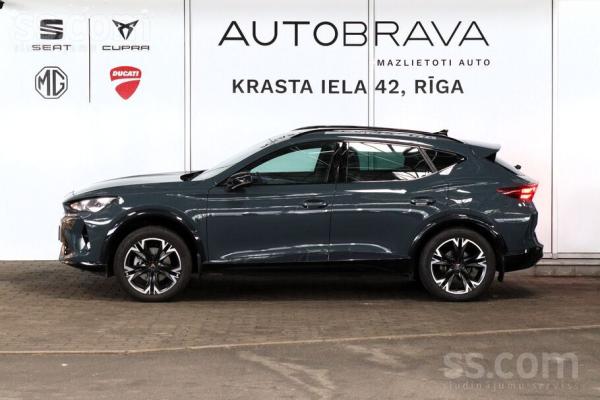 Синий Cupra Formentor 2024 в Рига, объемом двигателя 1.50 л и пробегом 29 тыс. км за 26990 €, фото 4 на AUTOMOTO.COM.LV