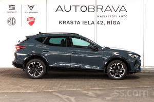 Zils Cupra Formentor 2024 Rīga, ar dzinēja tilpumu 1.50 L un nobraukumu 29 tūkst. km par 26990 €, foto 6 vietnē AUTOMOTO.COM.LV