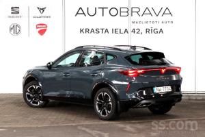 Zils Cupra Formentor 2024 Rīga, ar dzinēja tilpumu 1.50 L un nobraukumu 29 tūkst. km par 26990 €, foto 7 vietnē AUTOMOTO.COM.LV