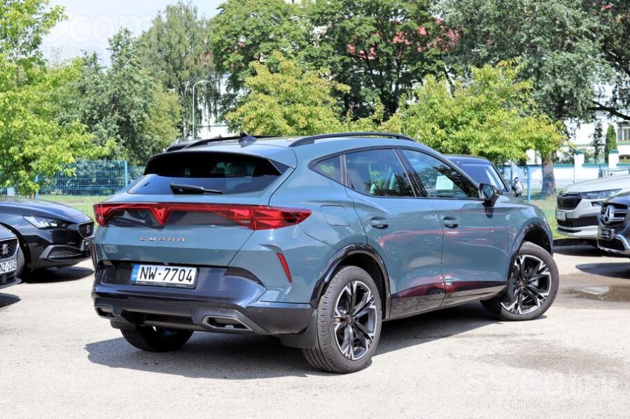 Zils Cupra Formentor 2024 Rīga, ar dzinēja tilpumu 1.50 L un nobraukumu 29 tūkst. km par 26990 €, foto 33 vietnē AUTOMOTO.COM.LV