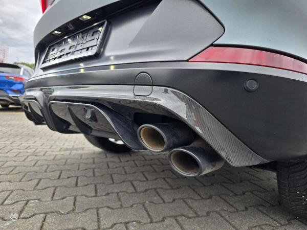 Zils Cupra Formentor 2024 Viļņa, ar dzinēja tilpumu 2.48 L un nobraukumu 18 tūkst. km par 28500 €, foto 5 vietnē AUTOMOTO.COM.LV