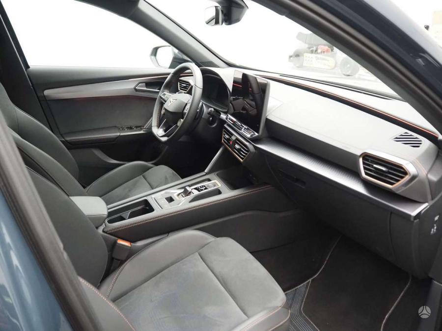 Blue Cupra Formentor 2025 in Vilnius, with an engine capacity of 1.50 L and mileage of 7 thousand km for 30900 €, photo 14 on AUTOMOTO.COM.LV