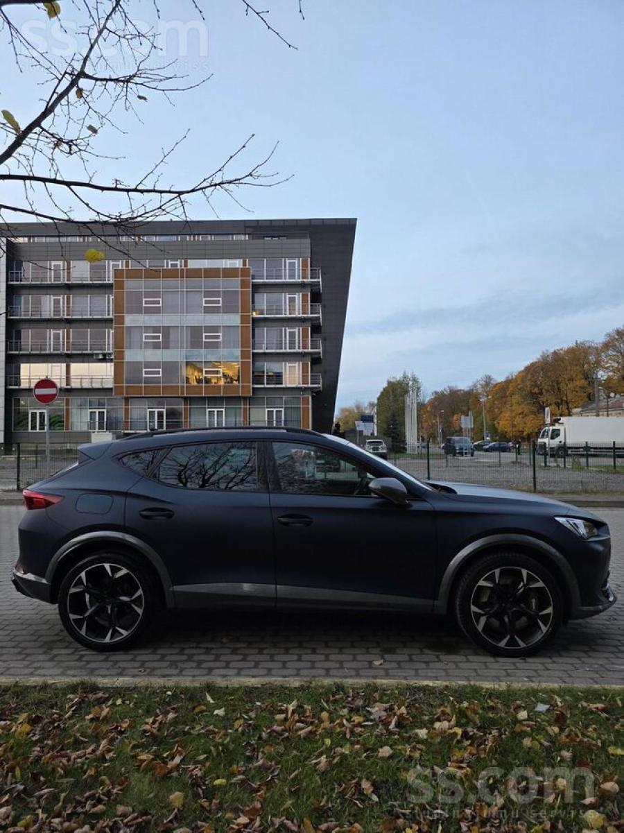 Blue Cupra Formentor 2022 in Riga, with an engine capacity of 2.00 L and mileage of 48 thousand km for 28000 €, photo 2 on AUTOMOTO.COM.LV