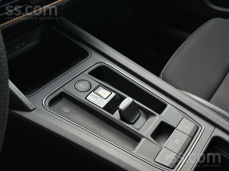 Blue Cupra Formentor 2022 in Valmiera, with an engine capacity of 2.00 L and mileage of 62 thousand km for 29800 €, photo 20 on AUTOMOTO.COM.LV