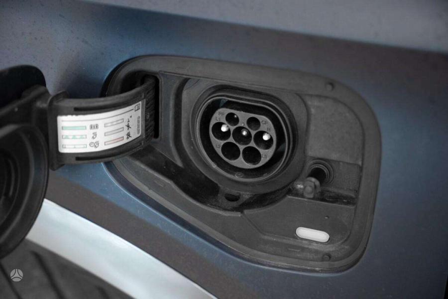 Blue Cupra Formentor 2022 in Vilnius, with an engine capacity of 1.40 L and mileage of 106 thousand km for 24650 €, photo 26 on AUTOMOTO.COM.LV