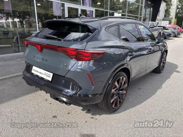 Zils Cupra Formentor 2026 Tartu, ar dzinēja tilpumu 2.00 L un nobraukumu 0 tūkst. km par 41990 €, foto 3 vietnē AUTOMOTO.COM.LV