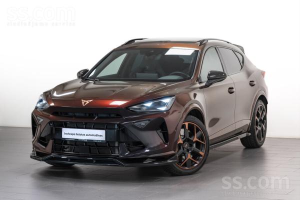 Brūns Cupra Formentor 2025 Rīga, ar dzinēja tilpumu 2.00 L un nobraukumu 6 tūkst. km par 39900 €, foto 1 vietnē AUTOMOTO.COM.LV