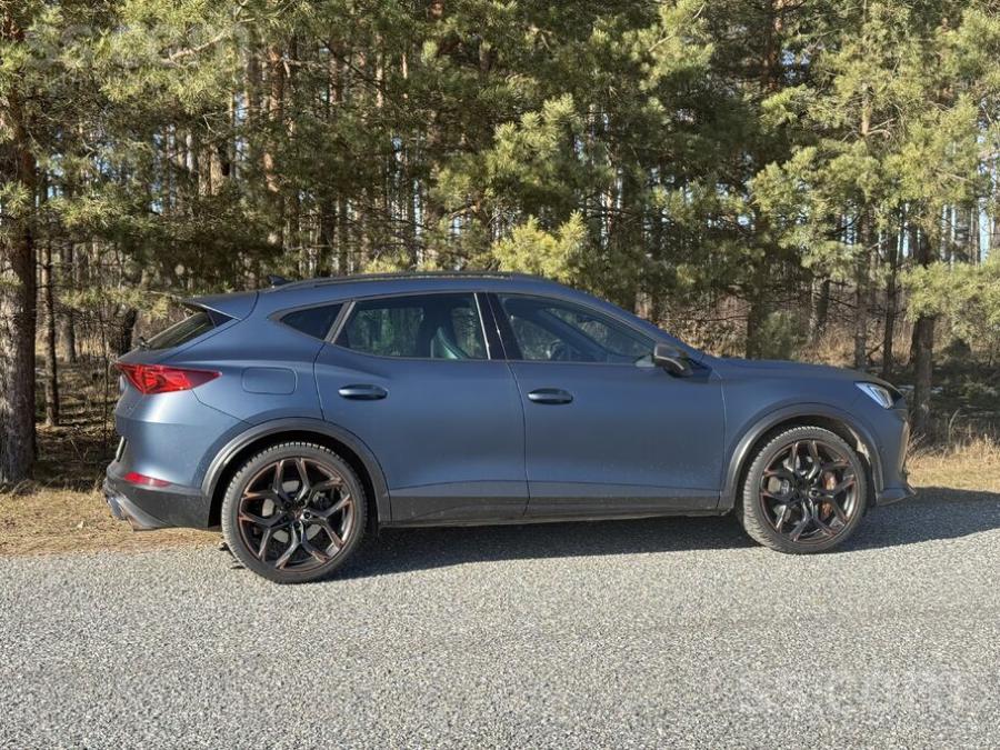 Cupra Formentor 2023 in Riga, with an engine capacity of 2.50 L and mileage of 44 thousand km for 38000 €, photo 5 on AUTOMOTO.COM.LV