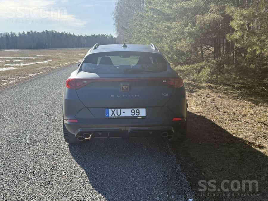 Cupra Formentor 2023 in Riga, with an engine capacity of 2.50 L and mileage of 44 thousand km for 38000 €, photo 8 on AUTOMOTO.COM.LV