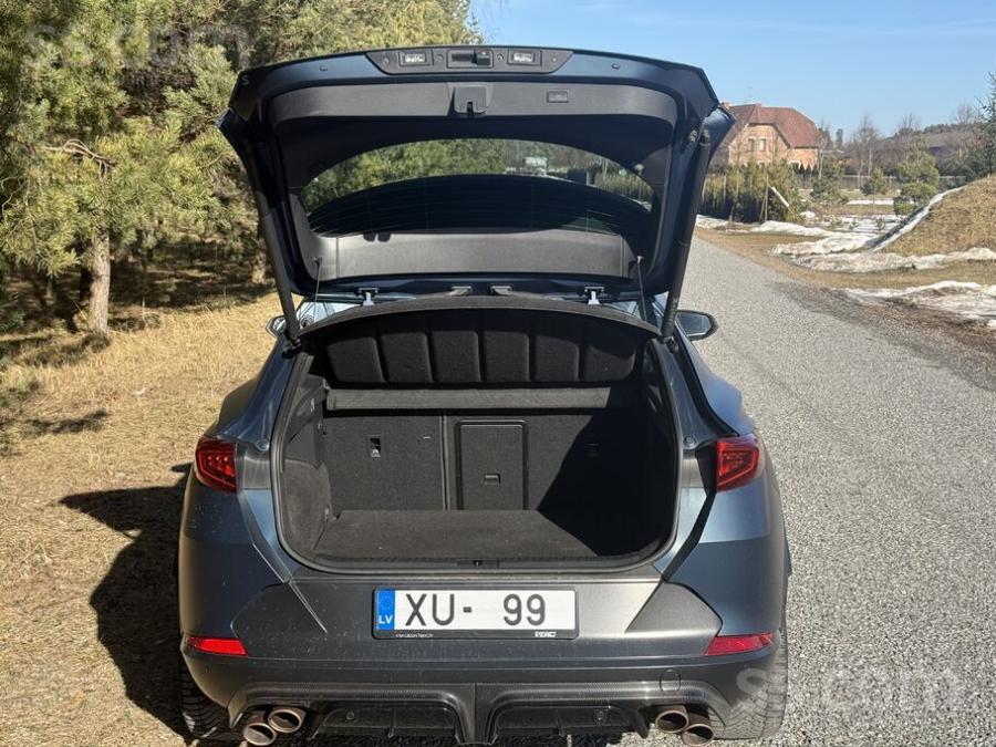 Cupra Formentor 2023 in Riga, with an engine capacity of 2.50 L and mileage of 44 thousand km for 38000 €, photo 11 on AUTOMOTO.COM.LV