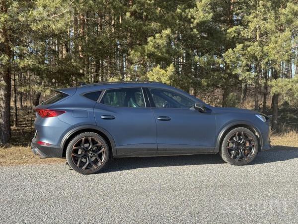 Cupra Formentor 2023 in Riga, with an engine capacity of 2.50 L and mileage of 44 thousand km for 38000 €, photo 4 on AUTOMOTO.COM.LV