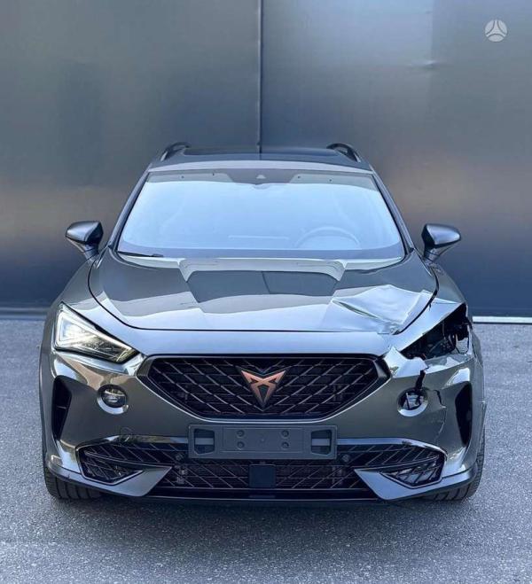 Cupra Formentor 2023 в Вевис, объемом двигателя 1.98 л и пробегом 150 тыс. км за 15990 €, фото 4 на AUTOMOTO.COM.LV
