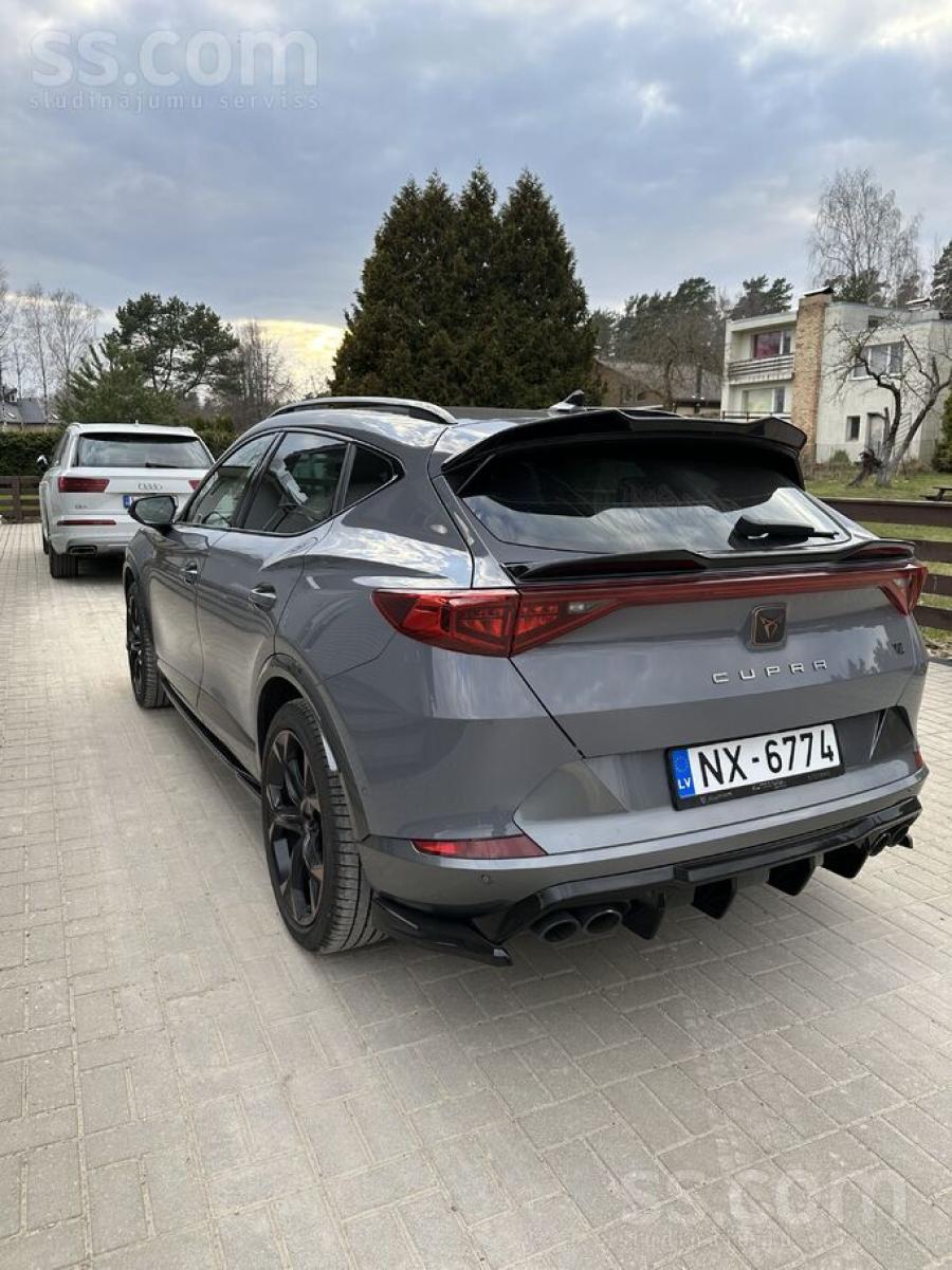 Cupra Formentor 2024 в Рига, объемом двигателя 2.00 л и пробегом 48 тыс. км за 30990 €, фото 3 на AUTOMOTO.COM.LV