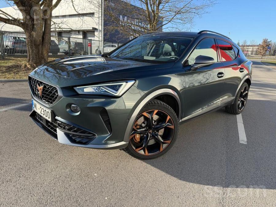 Green Cupra Formentor 2021 in Riga, with an engine capacity of 2.00 L and mileage of 75 thousand km for 25690 €, photo 6 on AUTOMOTO.COM.LV