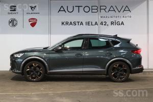 Green Cupra Formentor 2022 in Riga, with an engine capacity of 2.00 L and mileage of 41 thousand km for 27990 €, photo 4 on AUTOMOTO.COM.LV