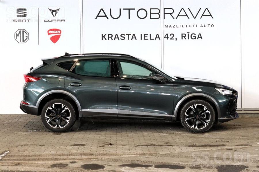 Green Cupra Formentor 2022 in Riga, with an engine capacity of 1.50 L and mileage of 52 thousand km for 23490 €, photo 5 on AUTOMOTO.COM.LV