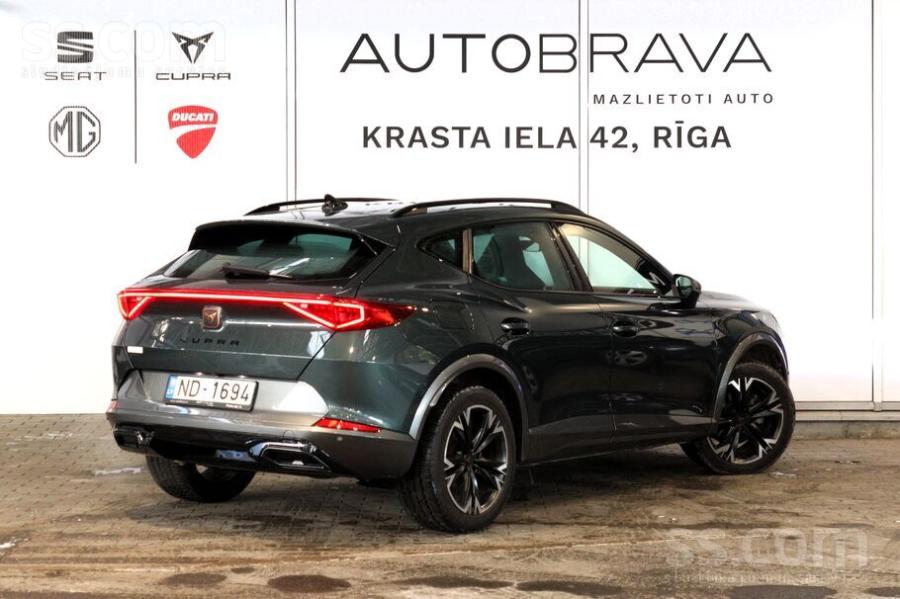 Green Cupra Formentor 2022 in Riga, with an engine capacity of 1.50 L and mileage of 52 thousand km for 23490 €, photo 8 on AUTOMOTO.COM.LV