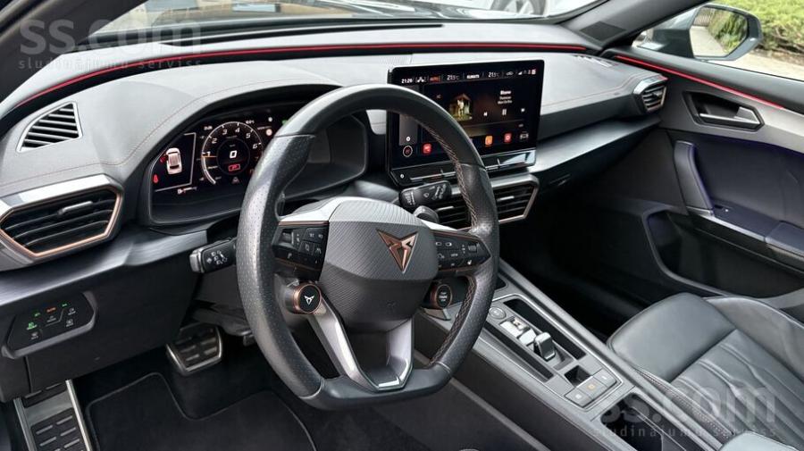 Зеленый Cupra Formentor 2022 в Рига, объемом двигателя 2.00 л и пробегом 62 тыс. км за 29100 €, фото 5 на AUTOMOTO.COM.LV