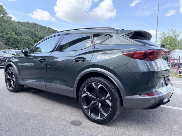 Green Cupra Formentor 2022 in Vilnius, with an engine capacity of 1.40 L and mileage of 73 thousand km for 24900 €, photo 6 on AUTOMOTO.COM.LV