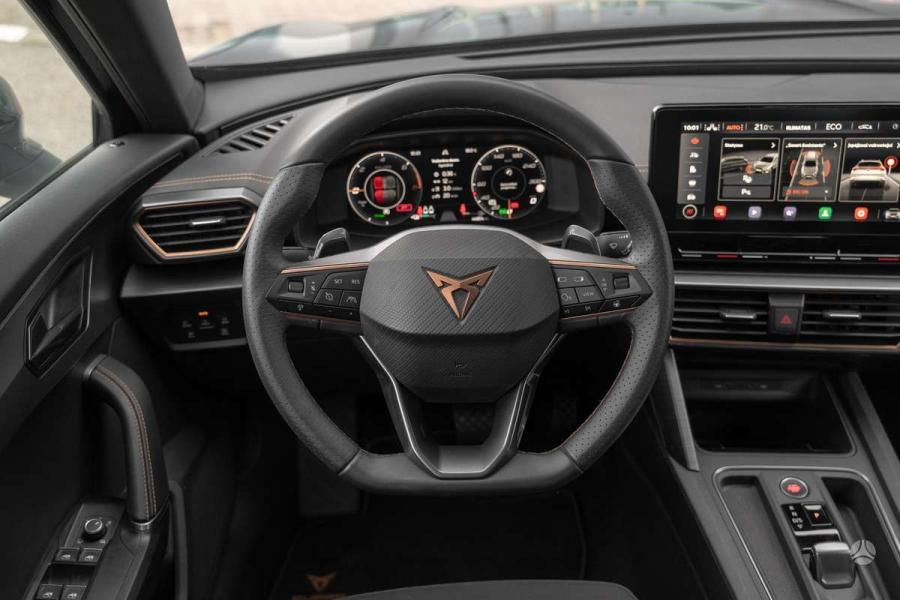 Green Cupra Formentor 2022 in Vilnius, with an engine capacity of 1.40 L and mileage of 45 thousand km for 23200 €, photo 19 on AUTOMOTO.COM.LV