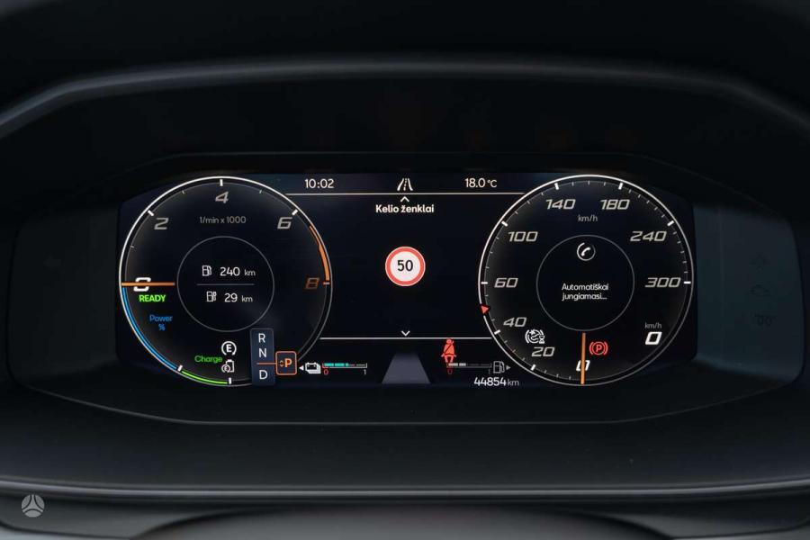 Green Cupra Formentor 2022 in Vilnius, with an engine capacity of 1.40 L and mileage of 45 thousand km for 23200 €, photo 22 on AUTOMOTO.COM.LV