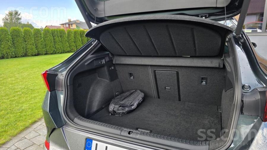 Green Cupra Formentor 2022 in Riga, with an engine capacity of 1.50 L and mileage of 90 thousand km for 24100 €, photo 15 on AUTOMOTO.COM.LV