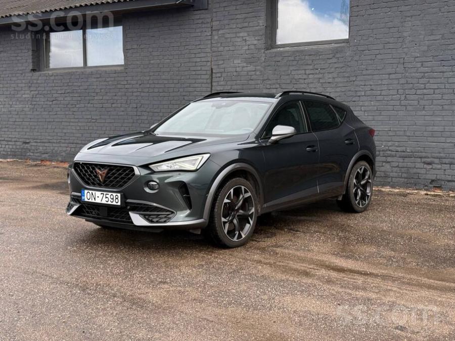 Zaļš Cupra Formentor 2022 Daugavpils, ar dzinēja tilpumu 2.00 L un nobraukumu 122 tūkst. km par 21300 €, foto 1 vietnē AUTOMOTO.COM.LV