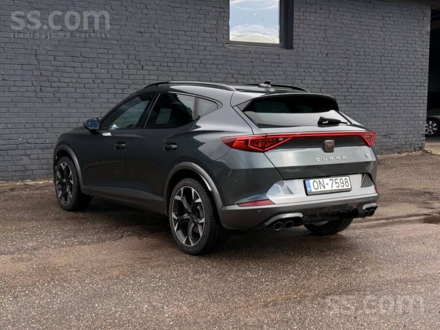 Zaļš Cupra Formentor 2022 Daugavpils, ar dzinēja tilpumu 2.00 L un nobraukumu 122 tūkst. km par 21300 €, foto 5 vietnē AUTOMOTO.COM.LV