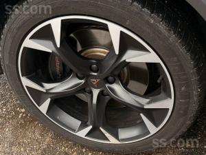 Zaļš Cupra Formentor 2022 Daugavpils, ar dzinēja tilpumu 2.00 L un nobraukumu 122 tūkst. km par 21300 €, foto 7 vietnē AUTOMOTO.COM.LV