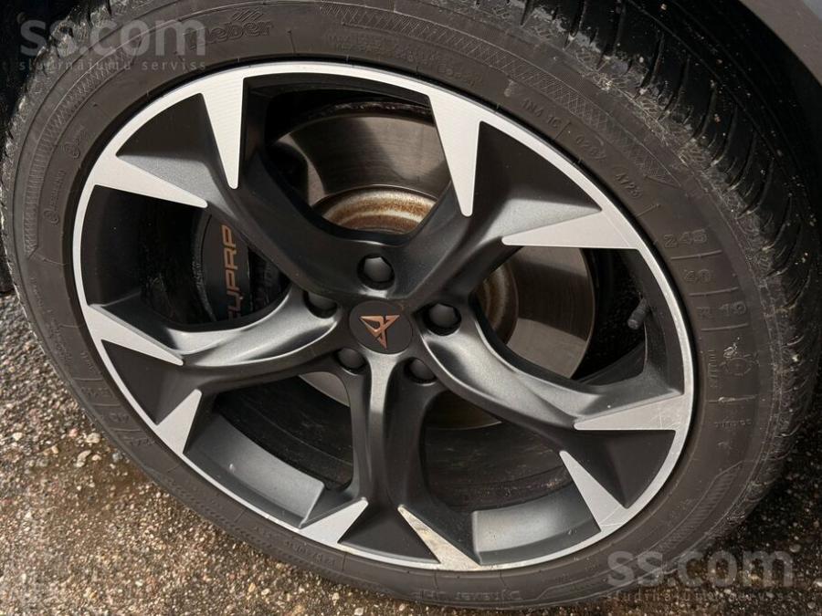 Zaļš Cupra Formentor 2022 Daugavpils, ar dzinēja tilpumu 2.00 L un nobraukumu 122 tūkst. km par 21300 €, foto 7 vietnē AUTOMOTO.COM.LV