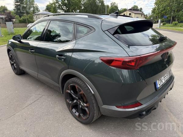 Зеленый Cupra Formentor 2021 в Рига, объемом двигателя 2.00 л и пробегом 131 тыс. км за 20900 €, фото 3 на AUTOMOTO.COM.LV