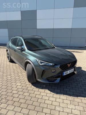 Green Cupra Formentor 2022 in Jelgava, with an engine capacity of 1.50 L and mileage of 115 thousand km for 20500 €, photo 3 on AUTOMOTO.COM.LV