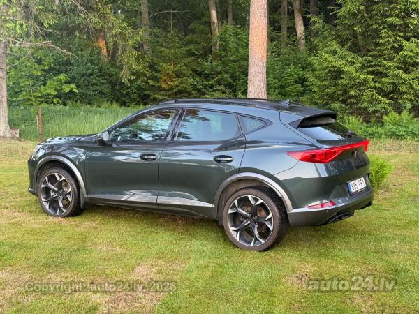 Zaļš Cupra Formentor 2023 Tallina, ar dzinēja tilpumu 1.50 L un nobraukumu 50 tūkst. km par 26600 €, foto 3 vietnē AUTOMOTO.COM.LV