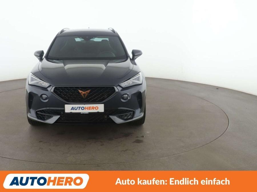 Grey Cupra Formentor 2020 in Kaunas, with an engine capacity of 2.00 L and mileage of 40 thousand km for 30887 €, photo 9 on AUTOMOTO.COM.LV