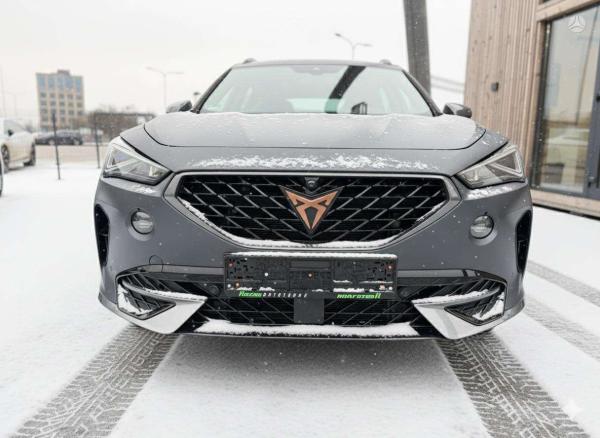 Grey Cupra Formentor 2021 in Vilnius, with an engine capacity of 1.40 L and mileage of 108 thousand km for 23900 €, photo 4 on AUTOMOTO.COM.LV